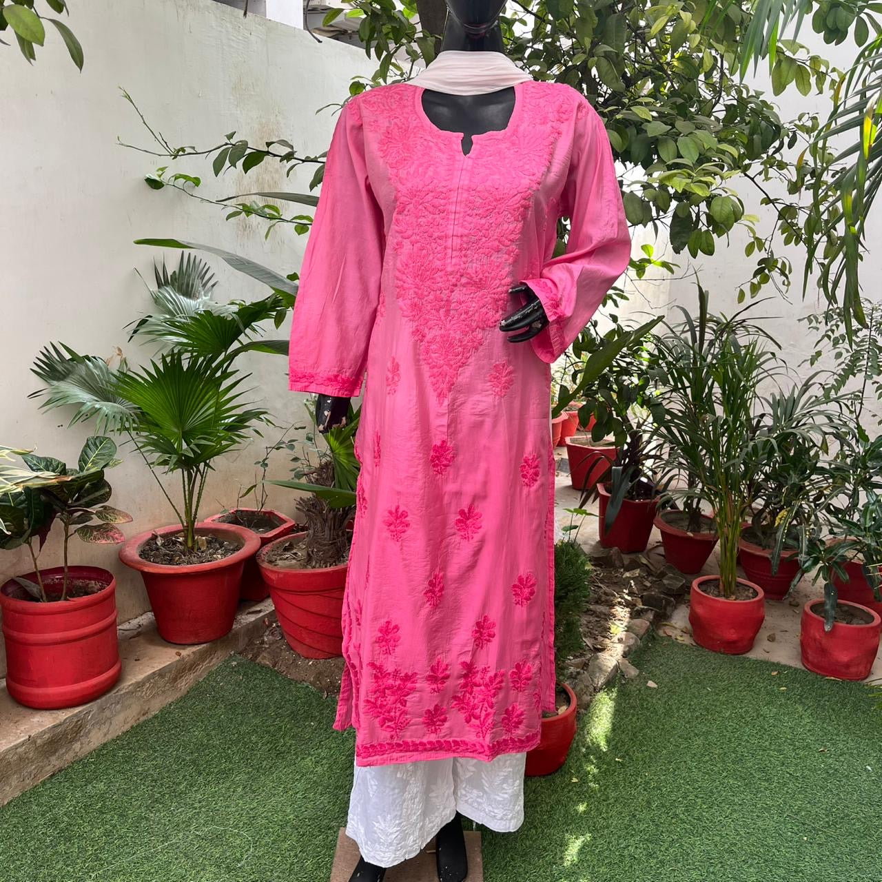 Chanderi Ombre Straight kurtis – Chikankari fabric